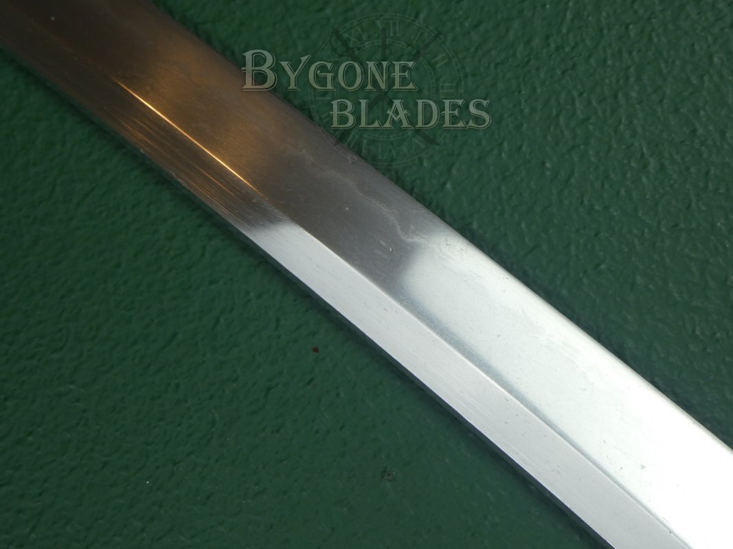 Japanese Samurai Sword. Early Shinto Period Long Wakizashi. Gunome ...